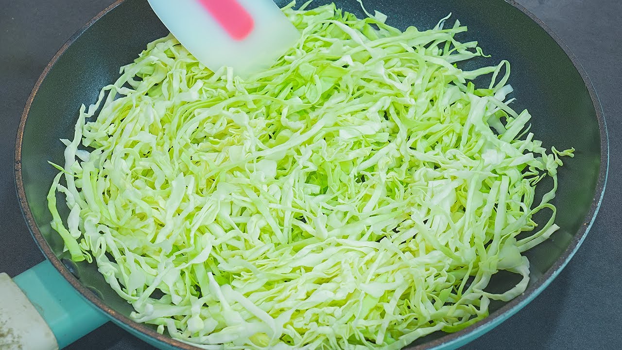 CABBAGE with EGGS is better than meat! It’s so delicious and easy! New ...