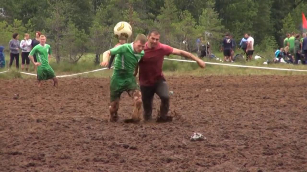 Wow! Playing dirty: swamp football championship in Russia - YouTube