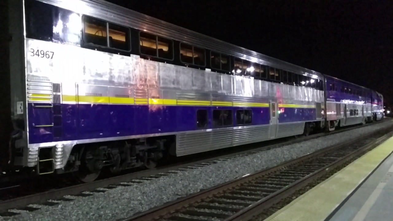 Amtrak 796 in Burbank.. - YouTube