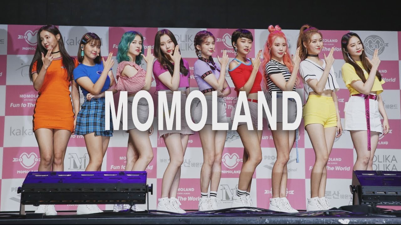 MOMOLAND(모모랜드) 'BAAM'(배앰) Showcase Photo call - YouTube