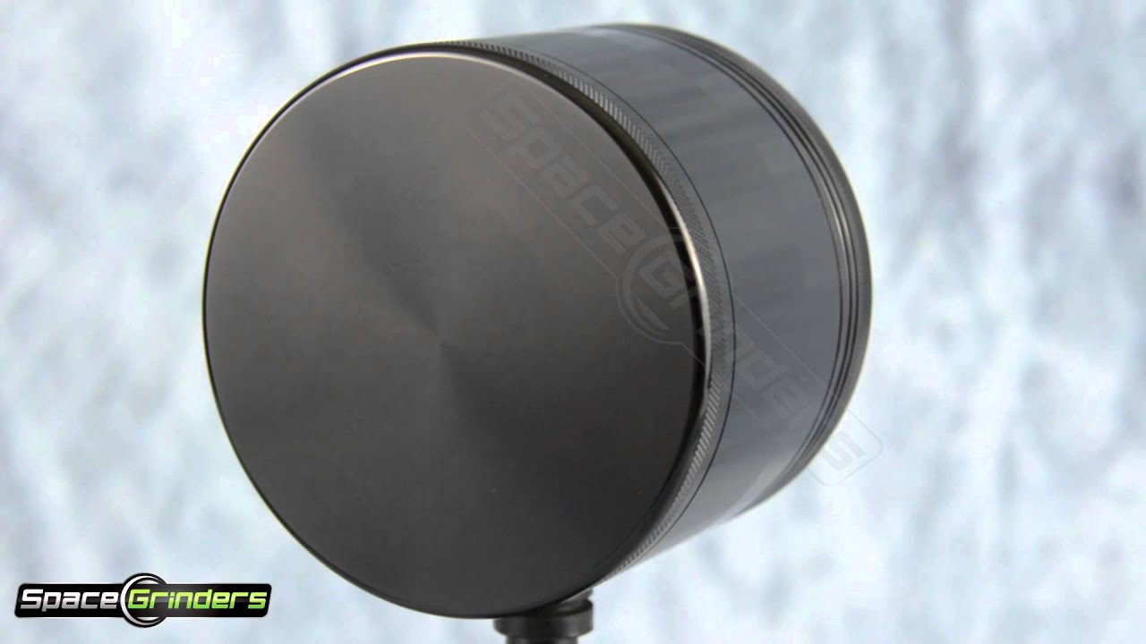 Space Case 4 Piece Titanium Large - Space Grinders - YouTube