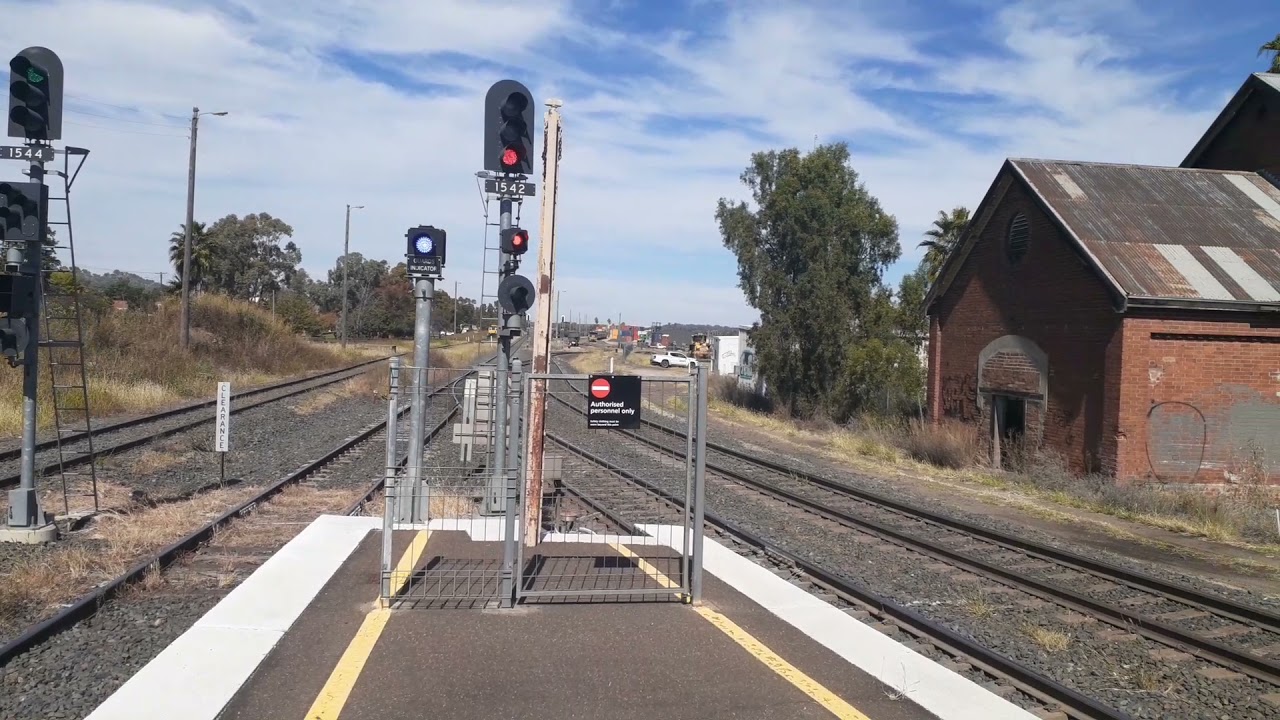 Moree and Armidale trains connecting and departing Werris Creek to ...
