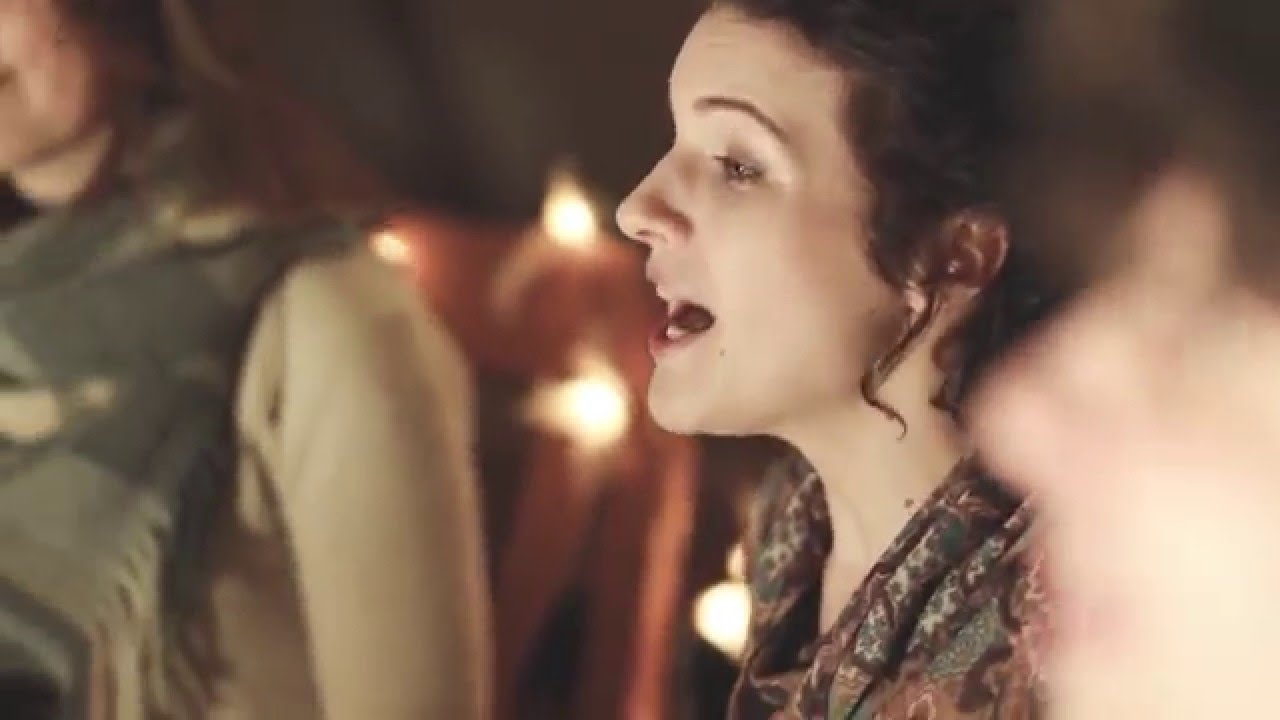 Kalvos - Bernelis gimė Betliejuj - YouTube Music