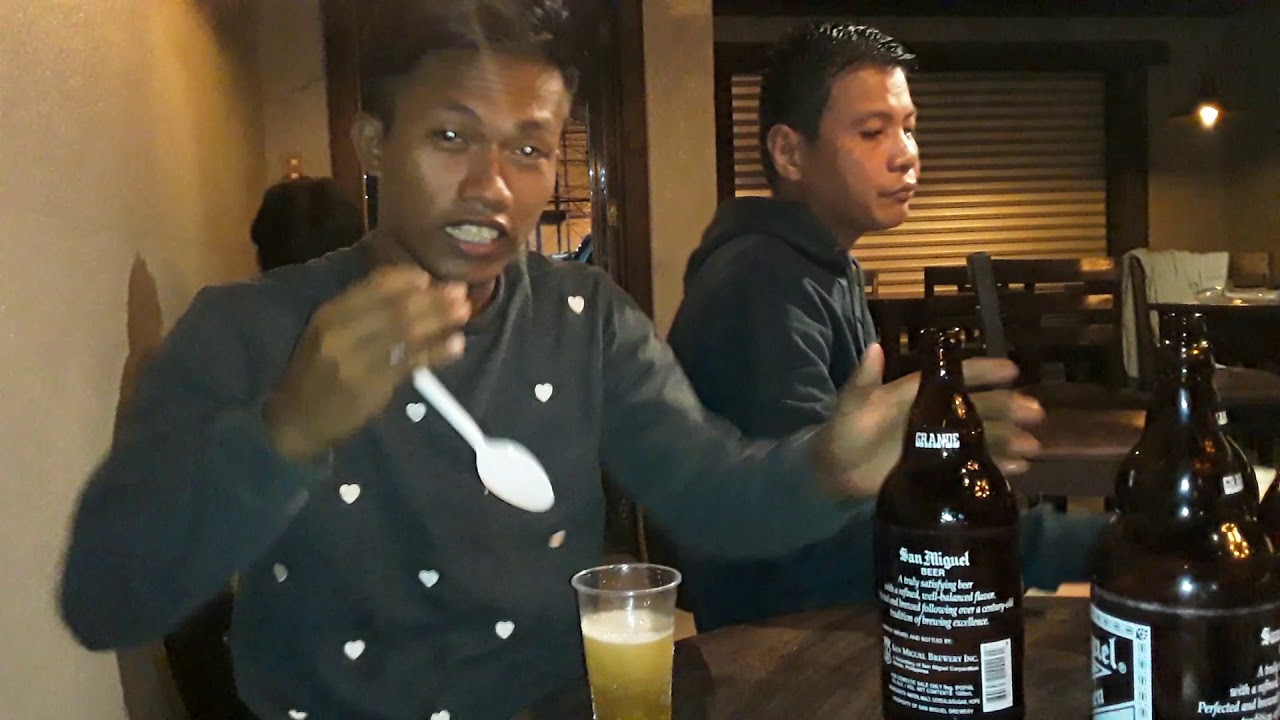 Unique style of drinking beer - YouTube