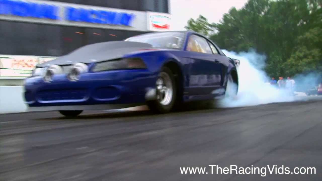 Tim Essick Outlaw 10.5 car runs 4.41 @ 166 - YouTube