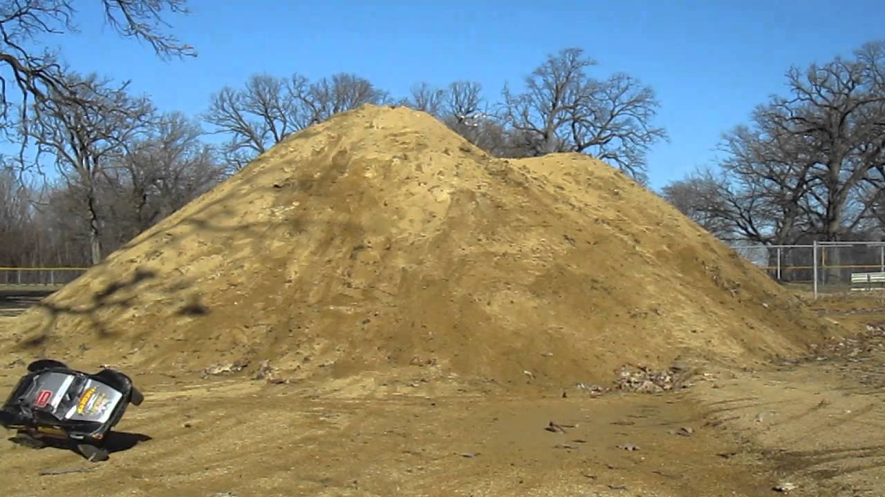 Slash 4x4 Conquering A Steep Hill 02 - YouTube