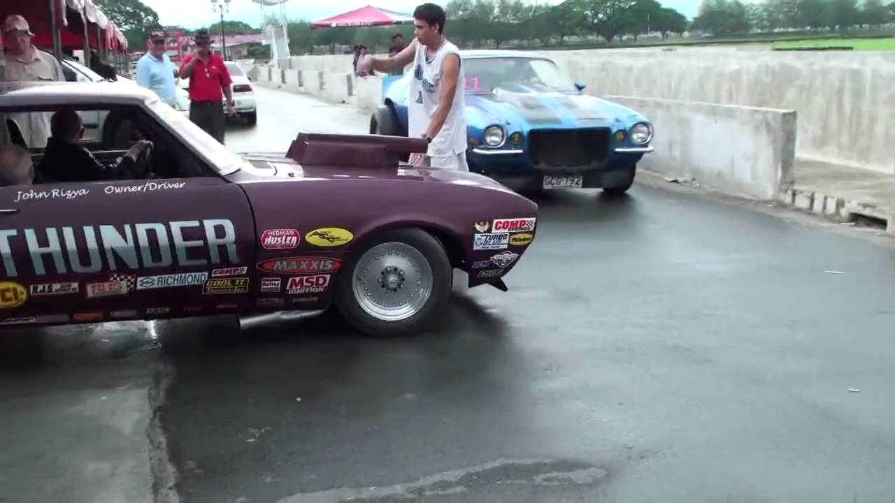 Thunder pulling in under the tent - YouTube