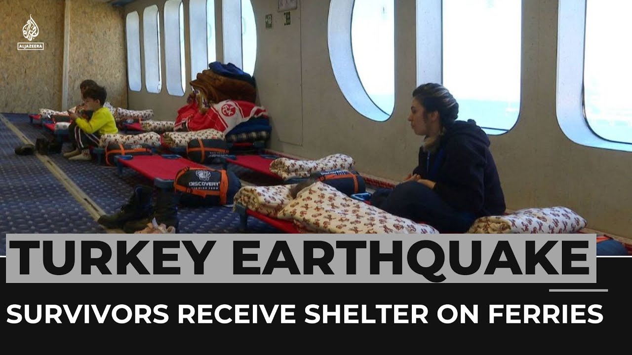 Turkey earthquake: Survivors receive temporary shelter on ferries - YouTube