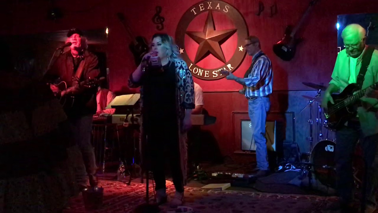 “18 Wheels and a Dozen Roses” Midnight Rodeo Band Dallas - YouTube