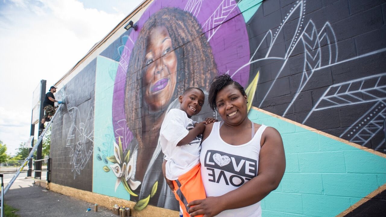 You're the Mom campaign: Springfield murals - YouTube