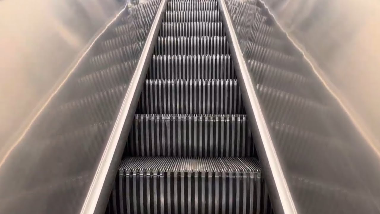 ULTRA RARE AMAZING Vintage Haughton Escalators at Colony Square Atlanta ...