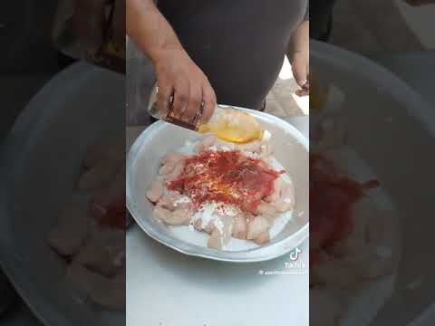 Toyuq döş ətinin basdırmasının hazırlanması    Neapol dairəsi  Gülzar  restaurant #baku  #moscow