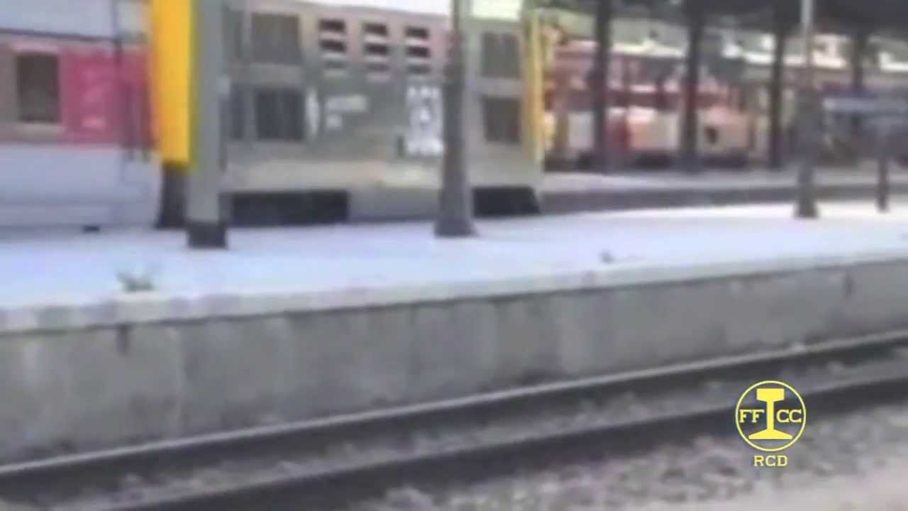 Locomotora S/352. Talgo UNE de Tracción. 01ª Parte. - YouTube