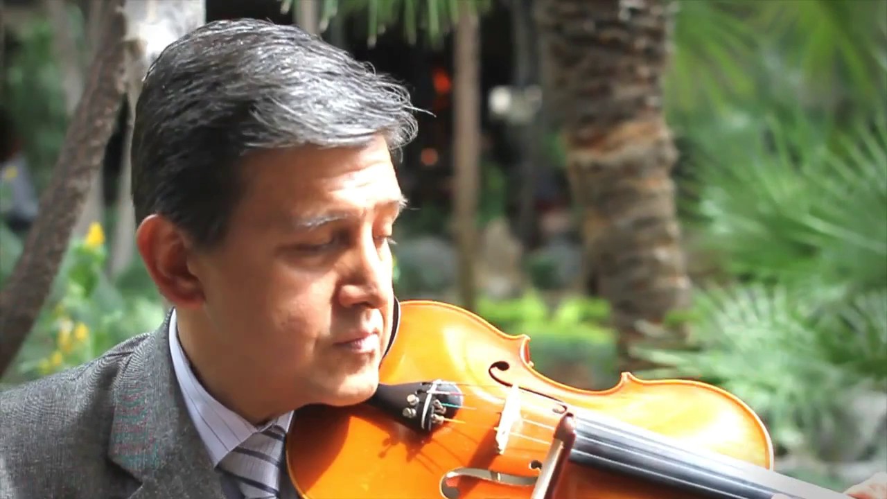 Hector Aguiar Presenta "Popurri Ruso" - YouTube