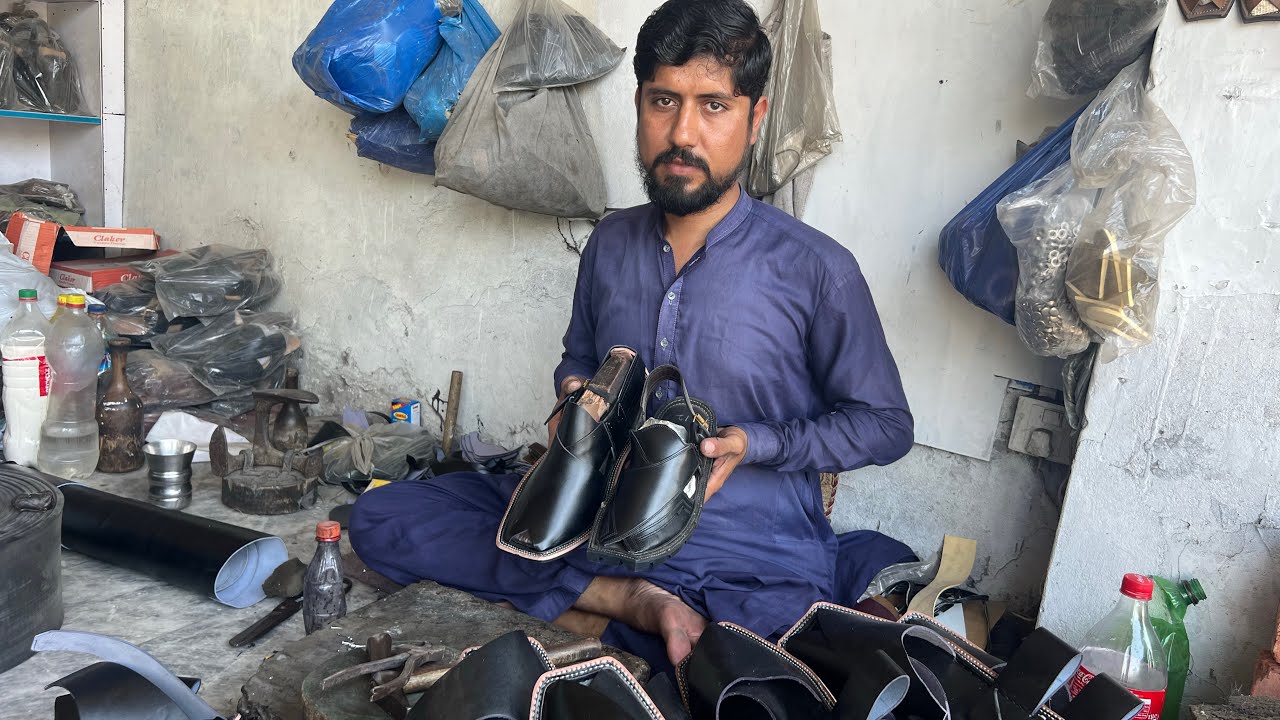 Making Handmade Affordable traditional leather shoes making with simple ...