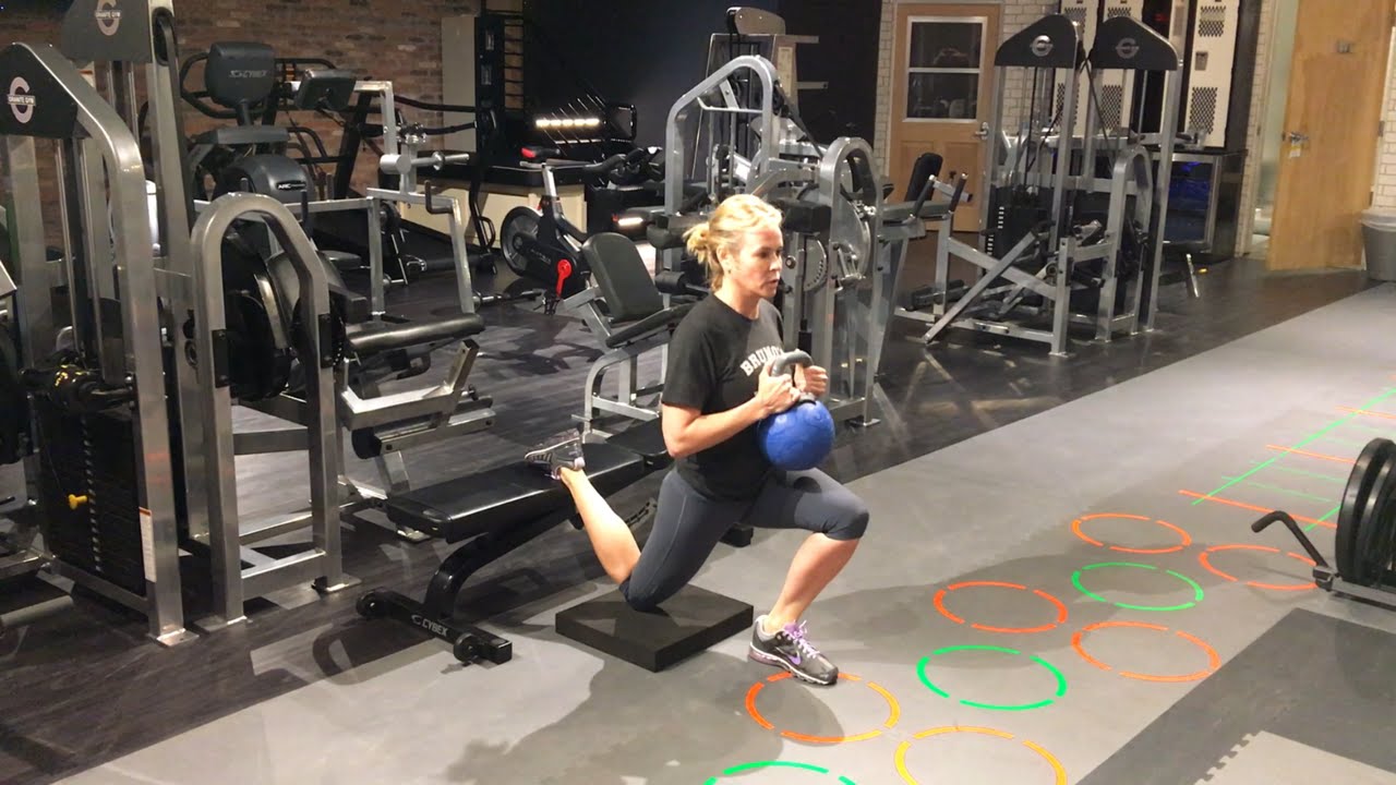 Chelsea Handler: "1.5 Rep" Split Squats - YouTube