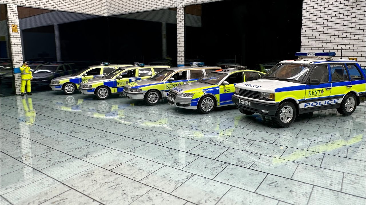 1:43 Kent Police Model collection (NEW DIORAMA) - YouTube