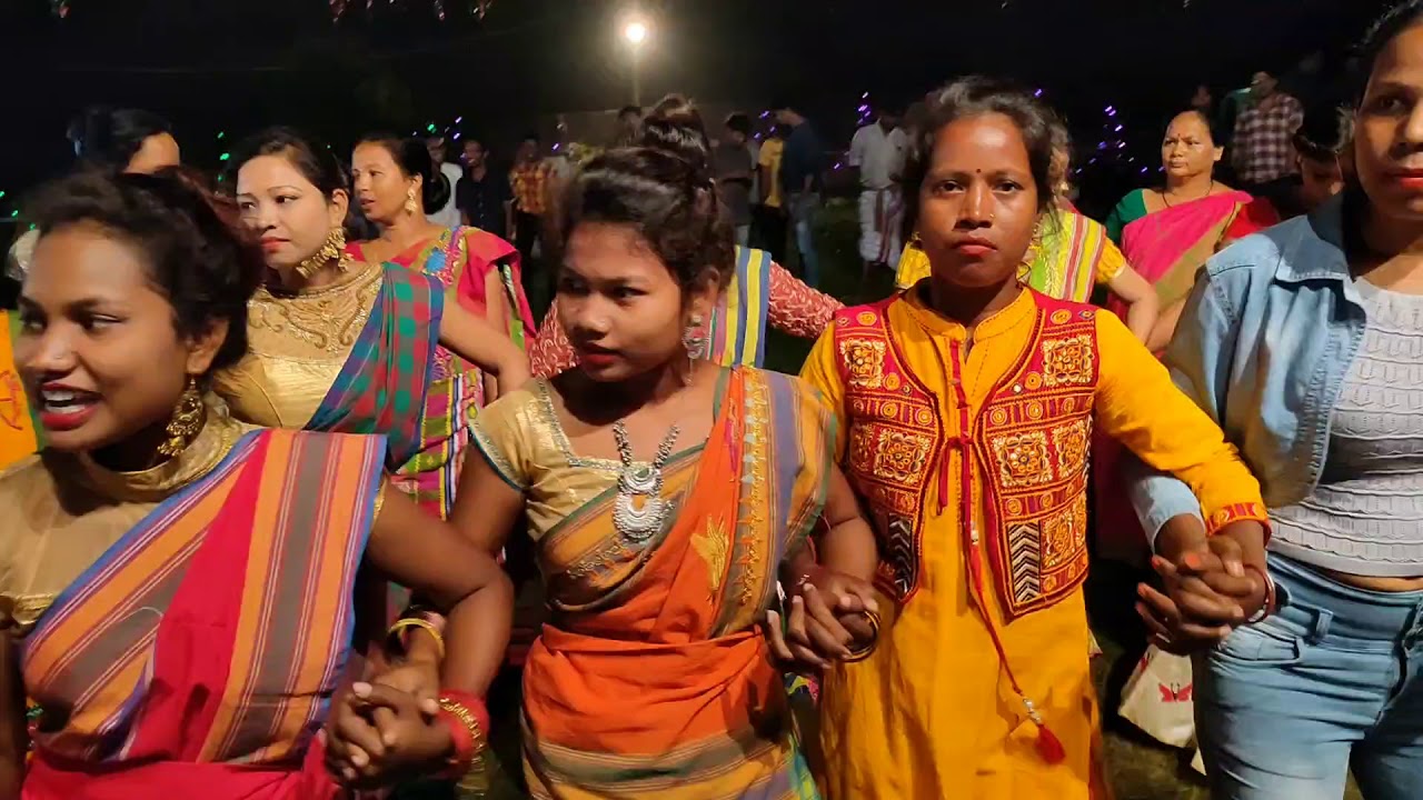 SANTALI traditional Dance - YouTube