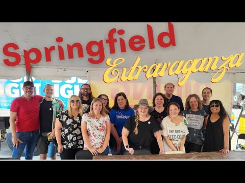 Shop With Me and Meetup at The Springfield Extravaganza! - YouTube