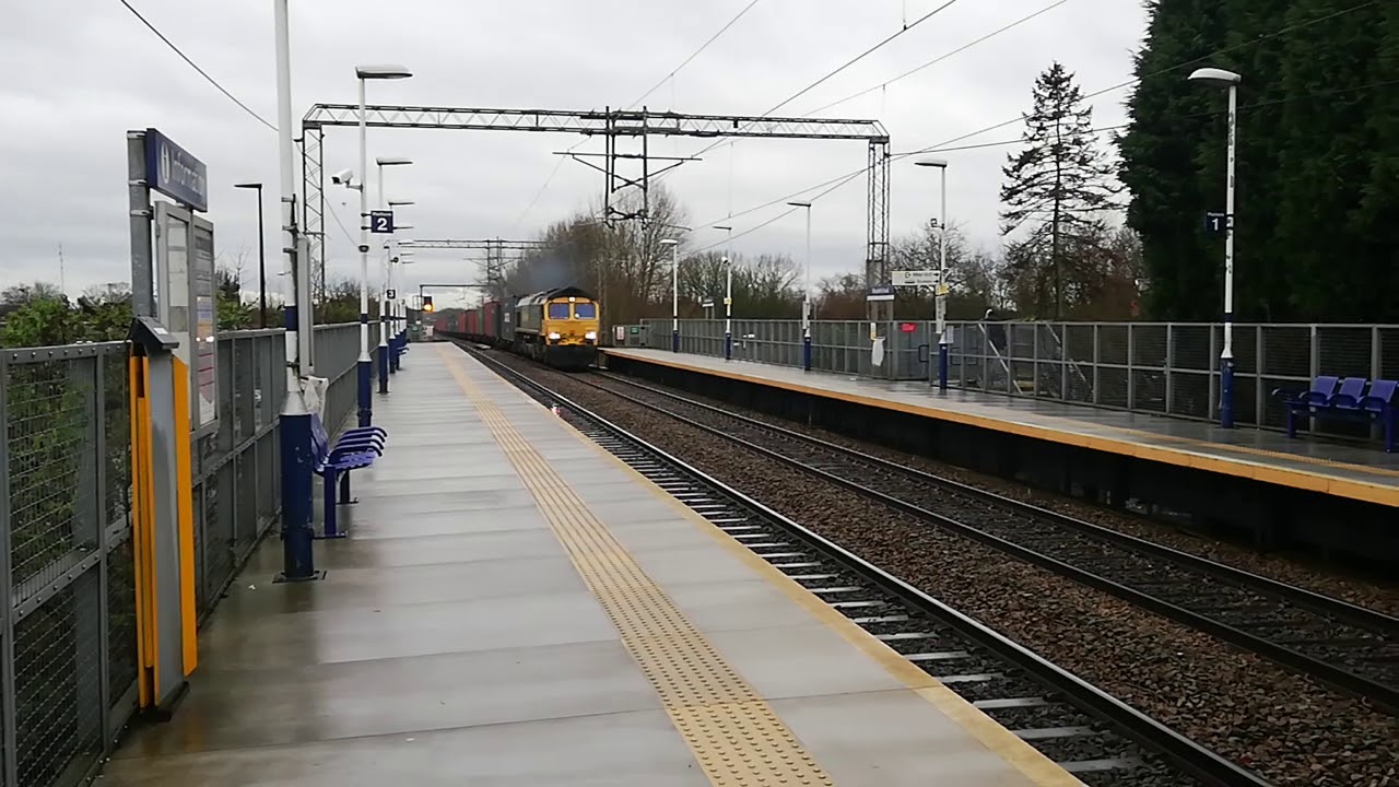 Freightliner class 66507working Southampton to Trafford Park. - YouTube