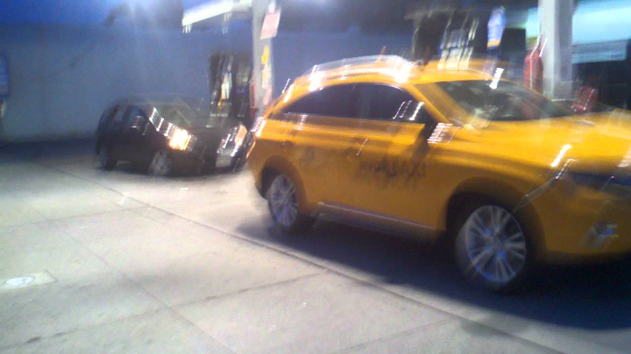 Lexus RX450h NYC Taxi - YouTube