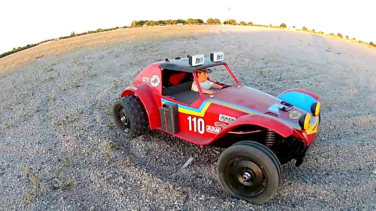 Running my Tamiya Holiday buggy red edition after sitting on the shelf ...