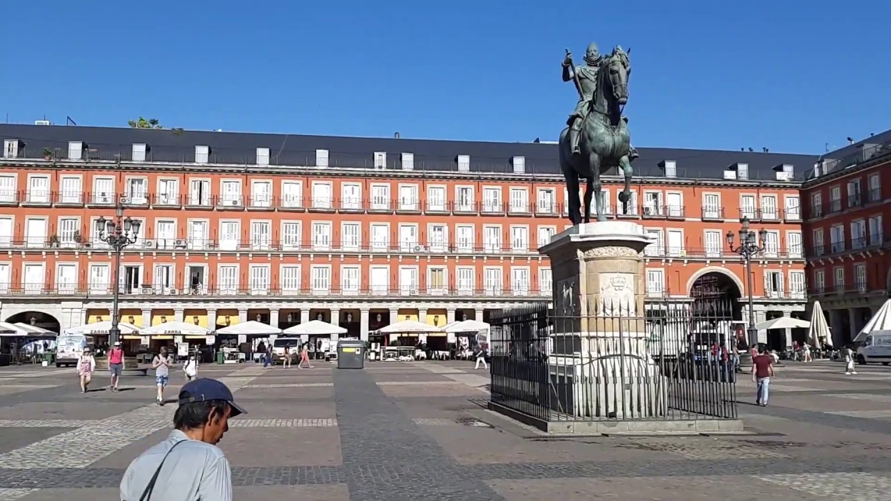 Main Square in Madrid - YouTube
