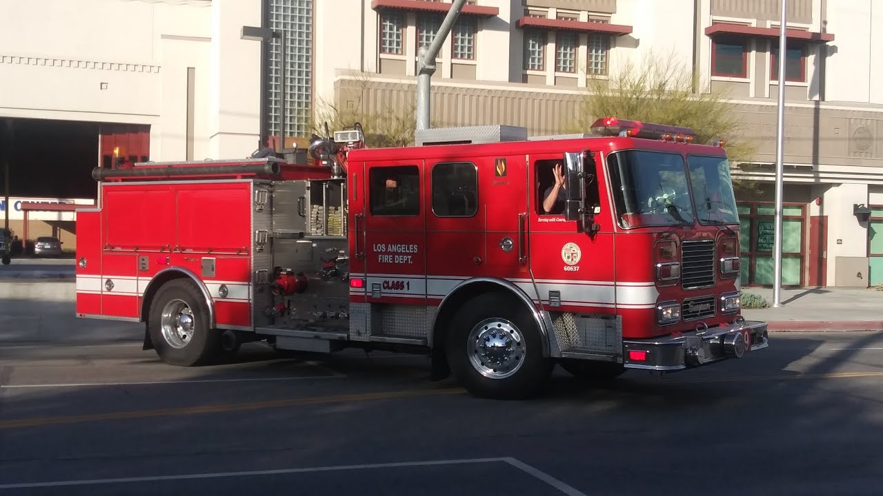 LAFD Engine 39 (Reserve) Responding - YouTube