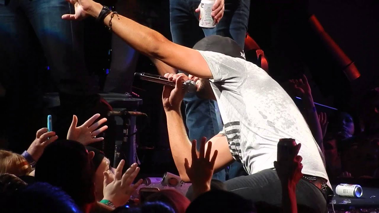 Luke Bryan Falls of Stage 5/29 Charlotte, NC - YouTube