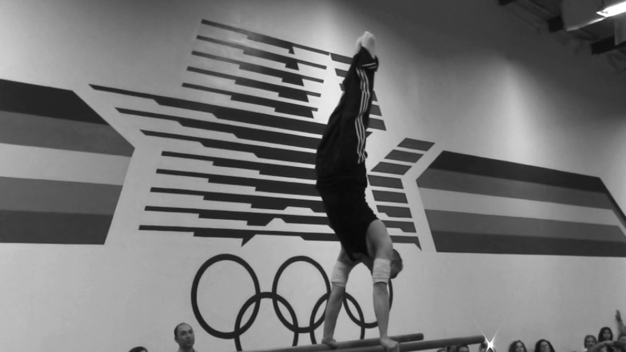 Spookey (Michael Louis) Burlesque Acrobat Promotional Video - YouTube