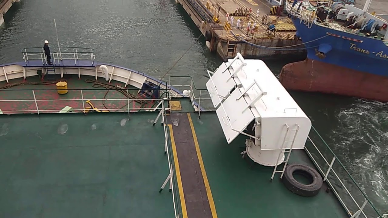 Entering at Keppel Batangas Shipyard (drydocking manuever) - YouTube
