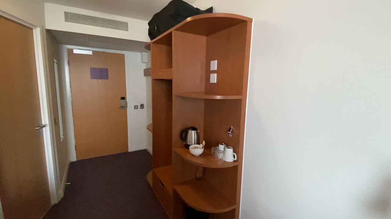 Hotel Review: Premier Inn Halifax Town Centre - September 2021 - YouTube