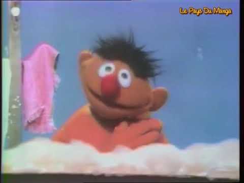 1, rue Sésame (Sesame Street) - Rubber Duckie (French) - YouTube
