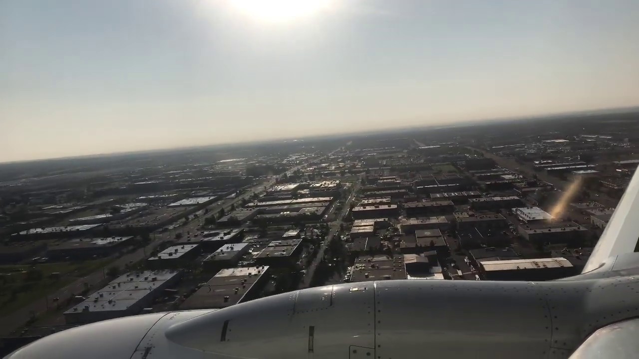 Landing at Calgary Airport (YYC) 2019 - YouTube