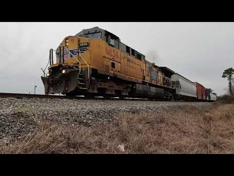 UP 6856 - YouTube