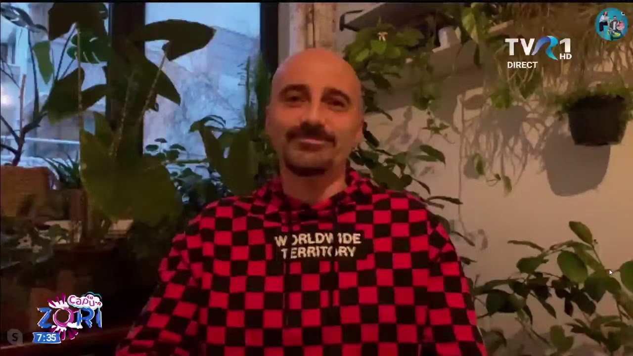 Acasa la Calin Goia (Voltaj). Viata de artist in pandemie si noile ...