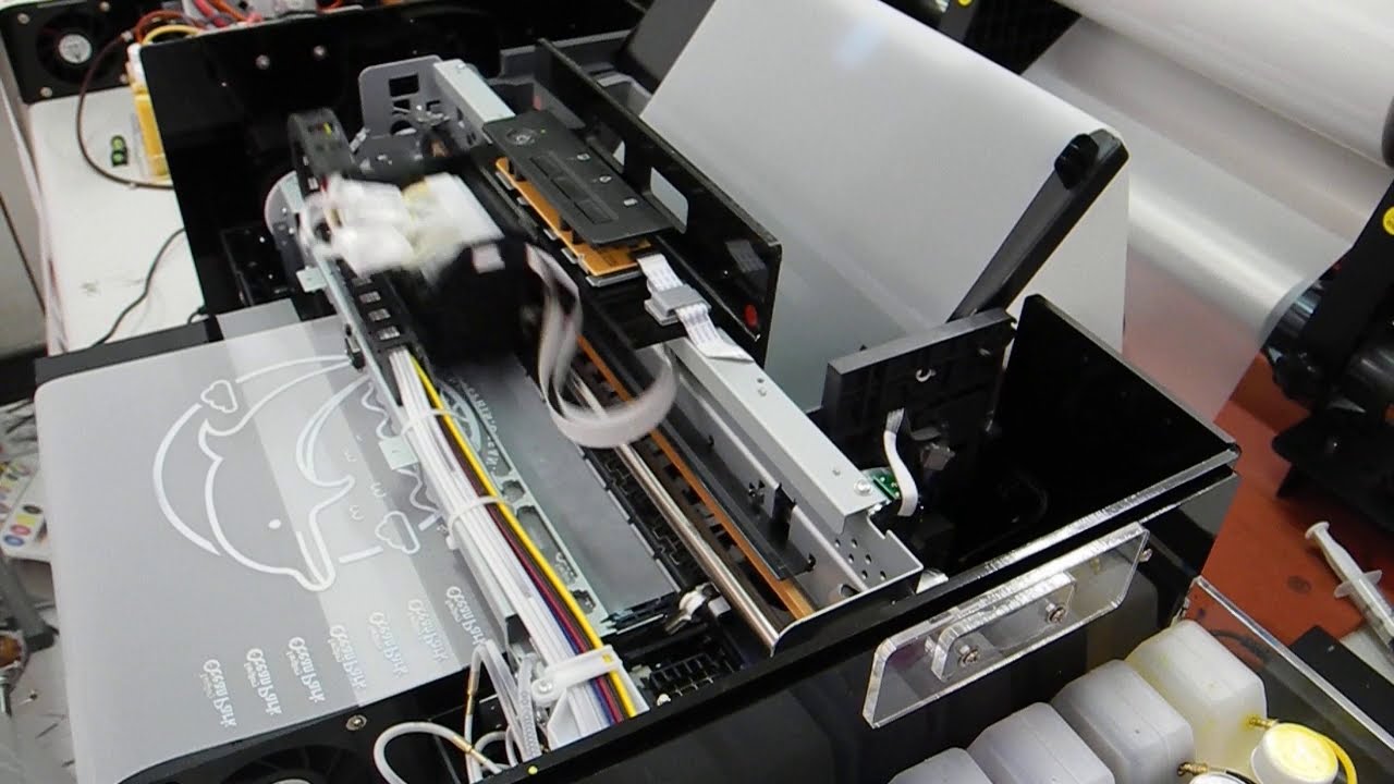 L1800 white ink with hot melt powder roll print system - YouTube