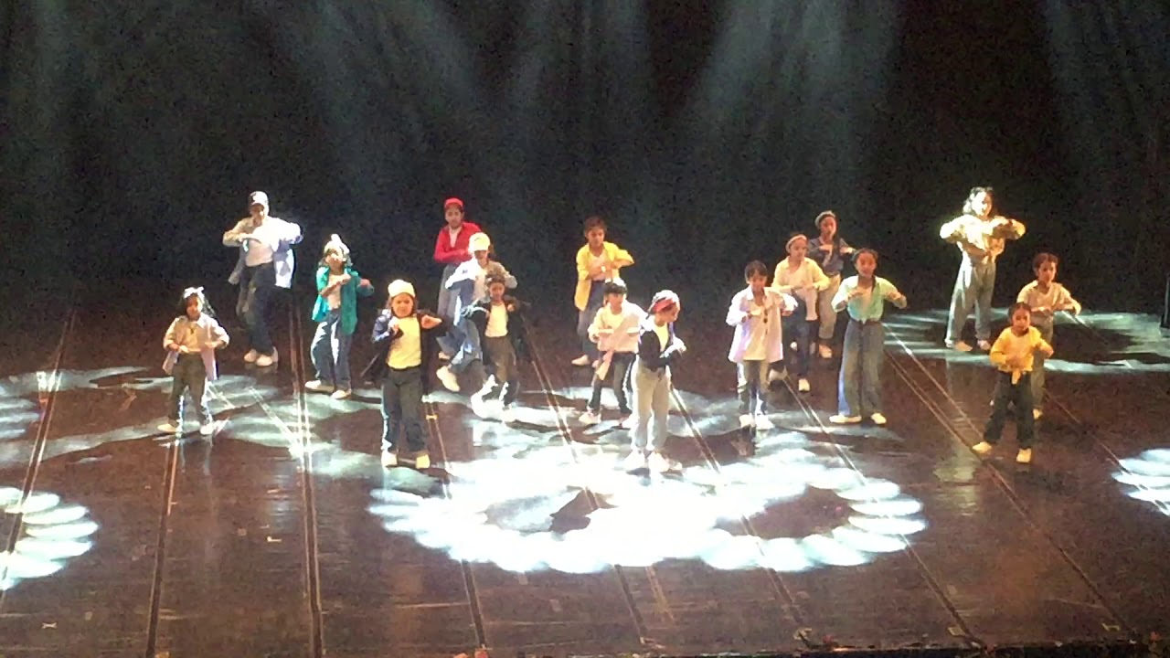 Gigi Dance performance Hip Hop - YouTube