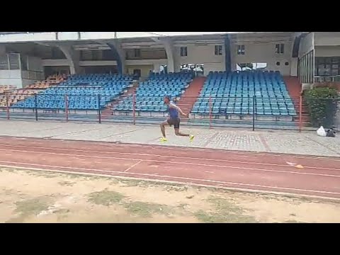 Triple jump slow motion - YouTube