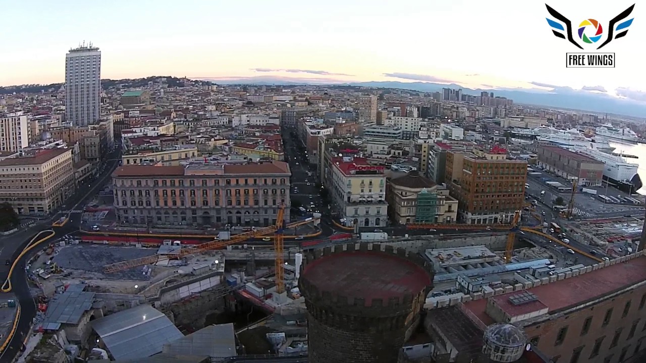 Free Wings - Napoli,Panorama a 360 gradi da Piazza Municipio. - YouTube