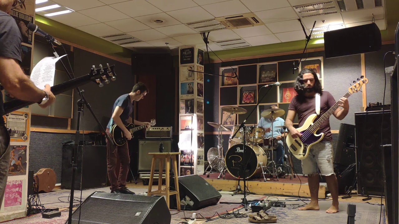 Slippery Sue - Jamming On The Deep End - YouTube