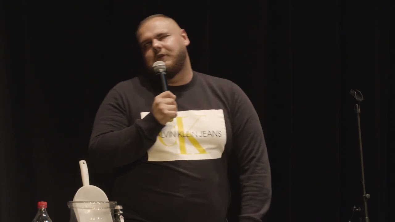 Daniel Ferenc Rande přes instagram - YouTube