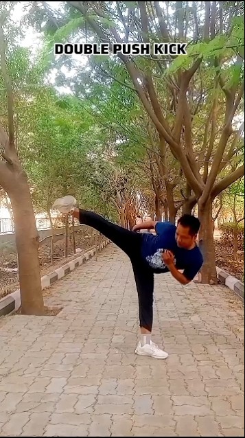Double Push kick #kickuptutorial #kick #youtubeshorts #viralshorts # ...