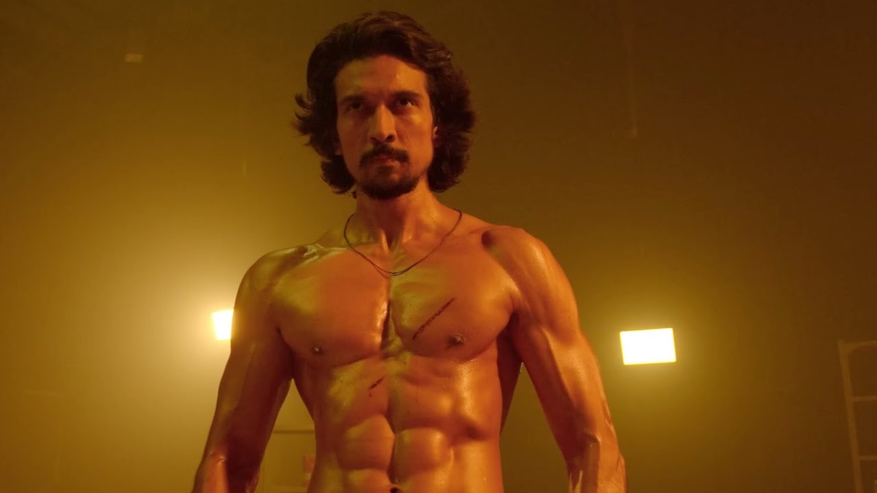 Sameer Bhatta Entry | 12 Gaun Official BGM | FRIENDS CINEMAS - YouTube