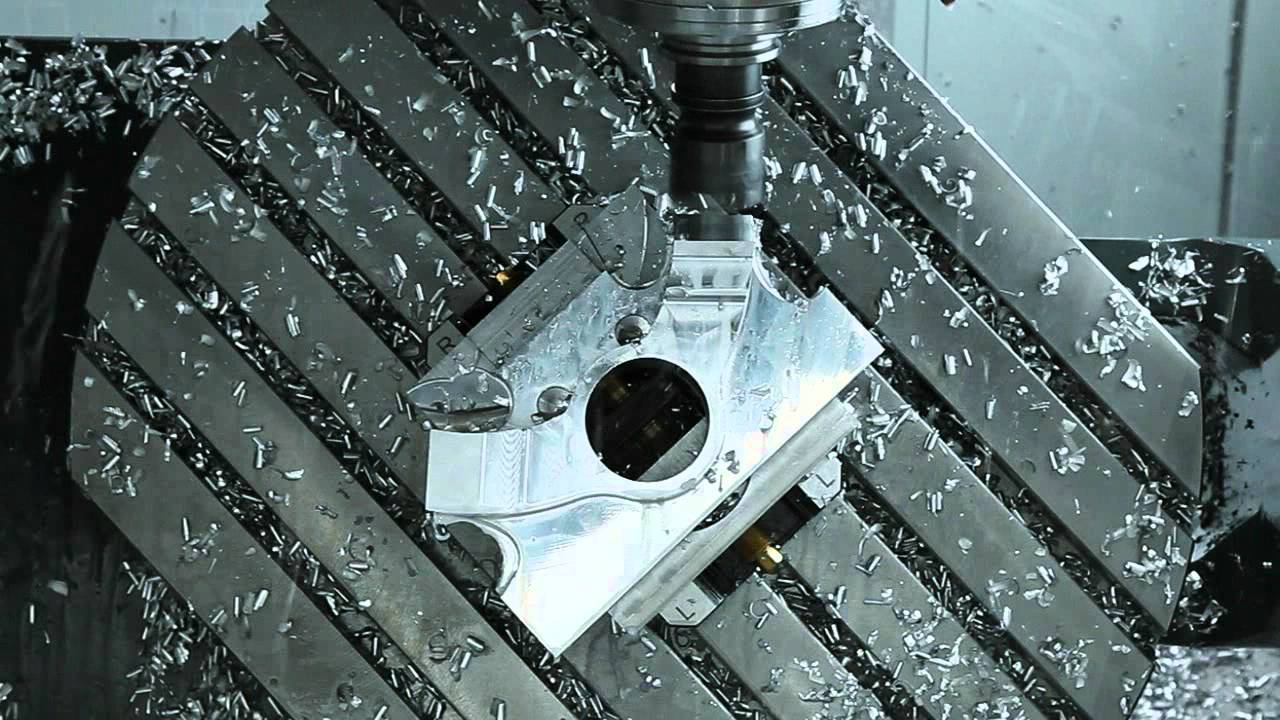 First Look: The Haas UMC-750 - YouTube