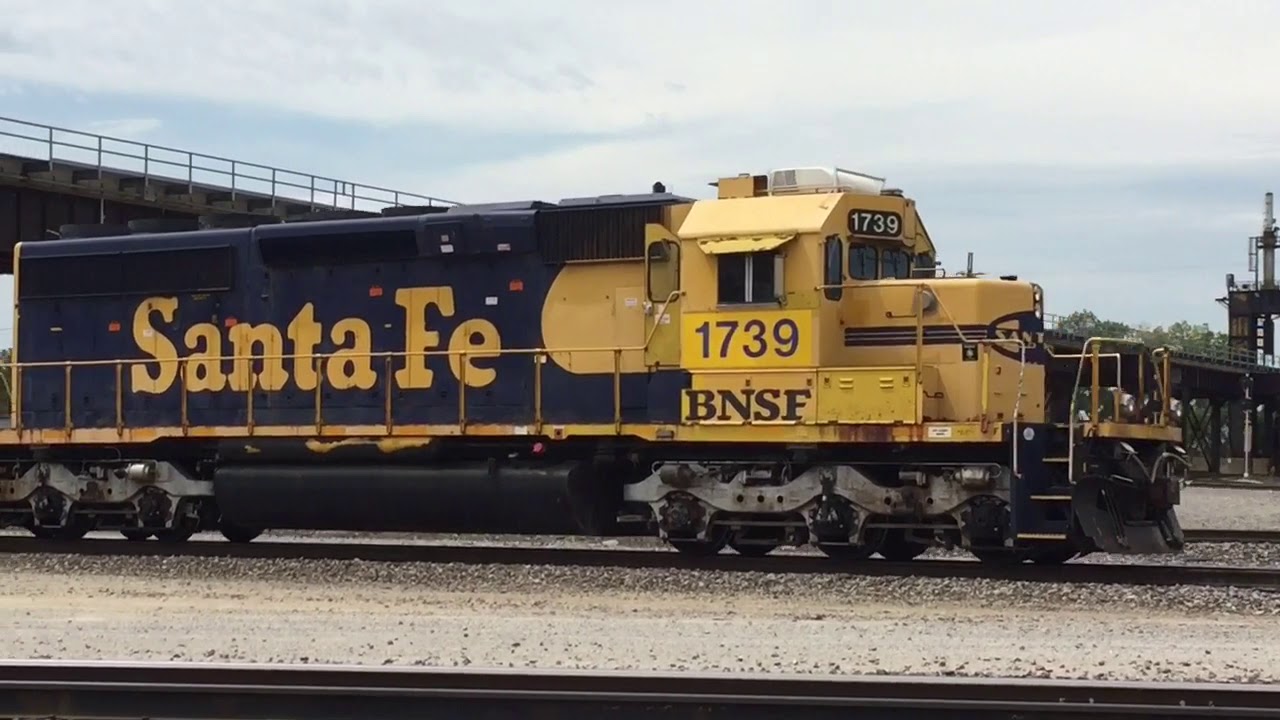 Santa Fe Junction Railfanning Part 2 - YouTube