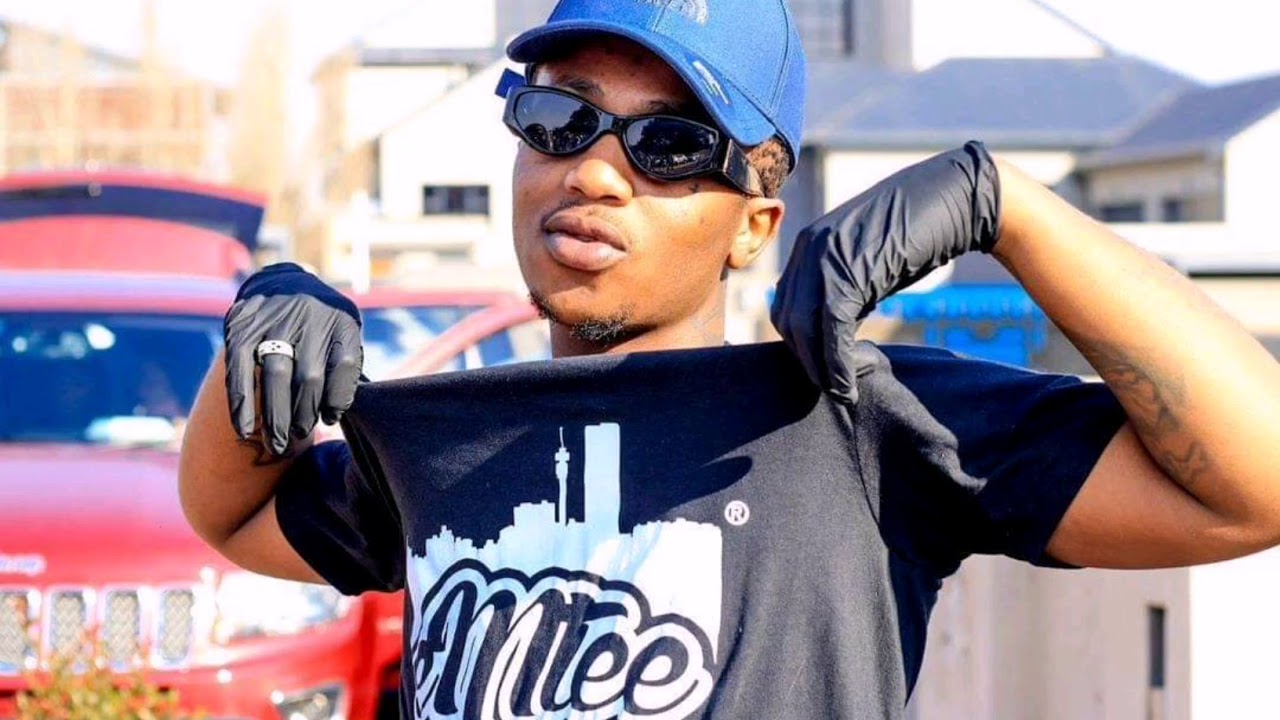 Mercedes benz tattoo has to go-EMTEE - YouTube