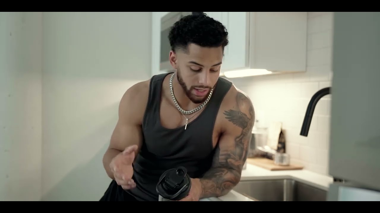 BUILDING THE PHYSIQUE Monster Back & Rear Delt Workout Gym Session ...