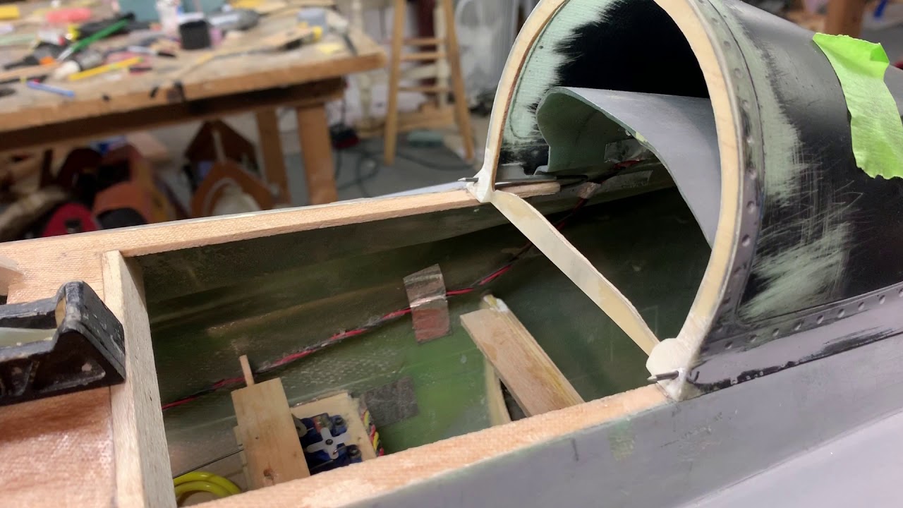 F-18 canopy locks - YouTube