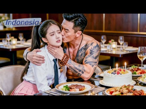 Dijual ke bos mafia kejam, semua mengasihani, namun ia justru memujanya